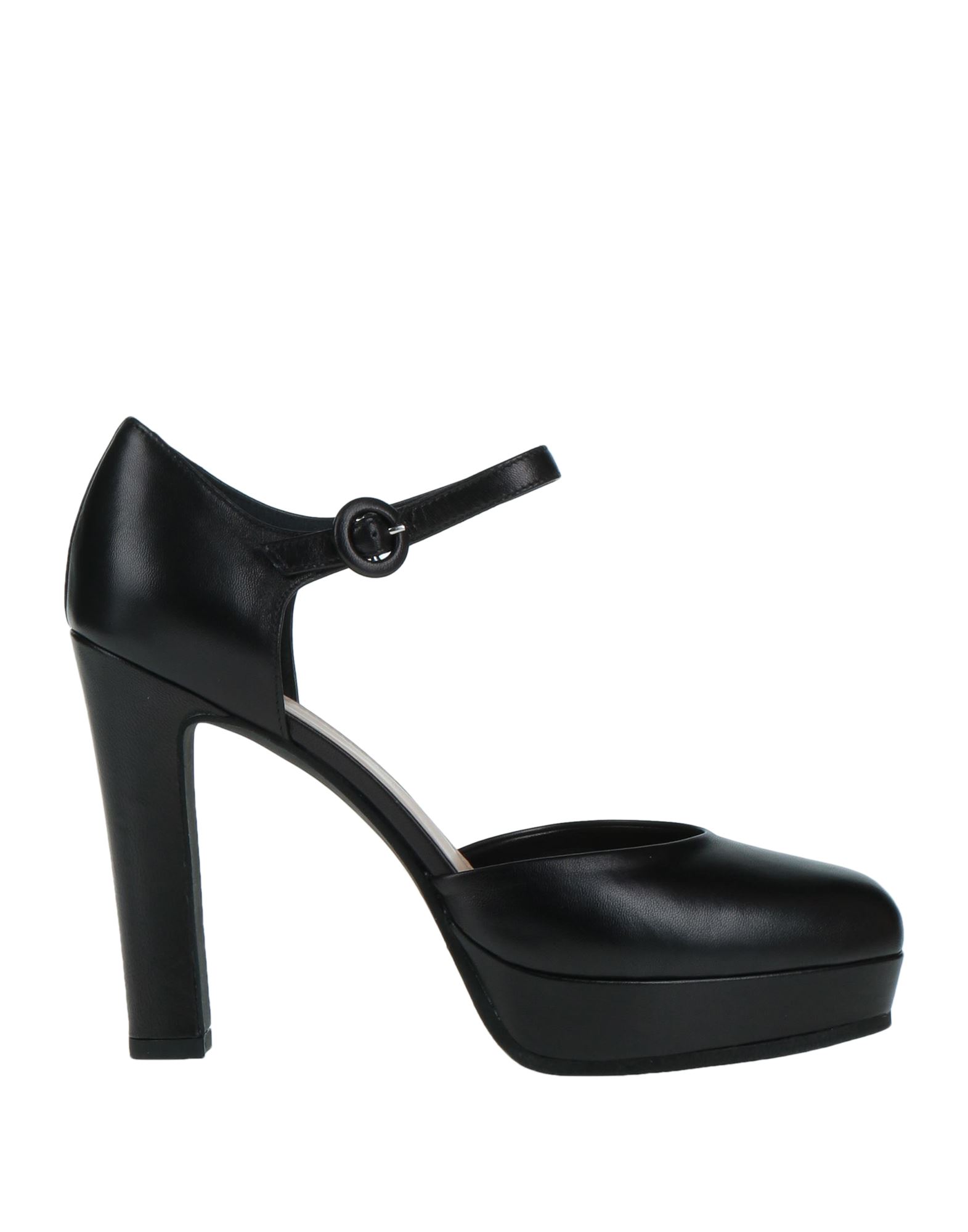 Chantal Pumps In Black | ModeSens